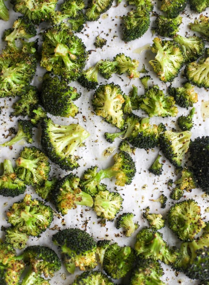 Broccoli Toast - Roasted Broccoli Toast with Lemon and Red Pepper
