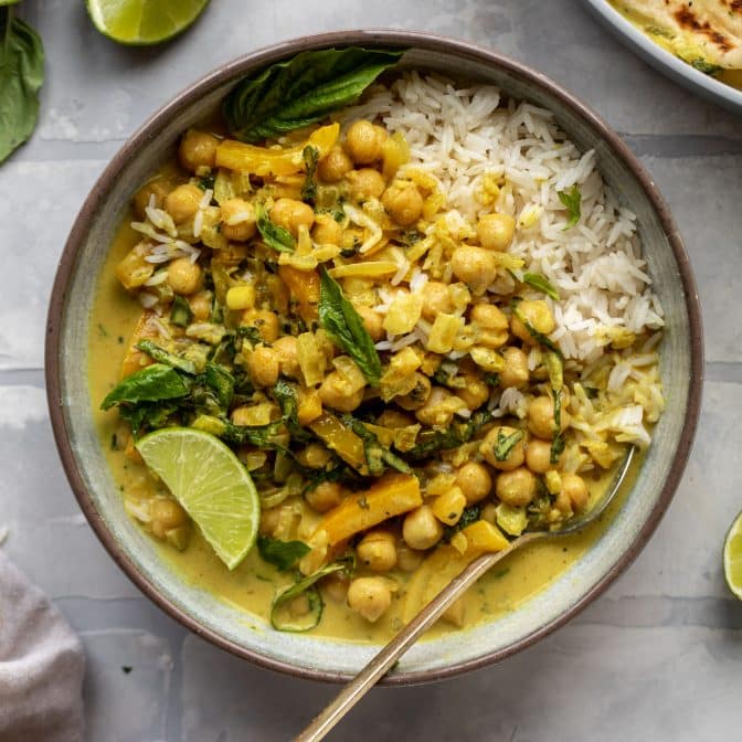 Basil Chickpea Curry - 20 Minute Basil Chickpea Coconut Curry Recipe