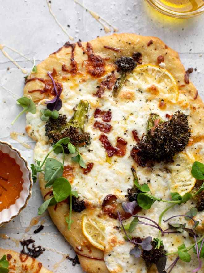 Lemon Flatbread Pizza - Cheesy Lemon Flatbread Pizza with Hot Honey
