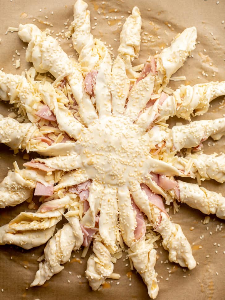 Ham and Swiss Puff Pastry Twists - Ham and Swiss Holiday Pastry