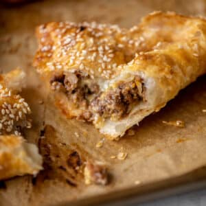 Cheeseburger Puff Pastry Pockets