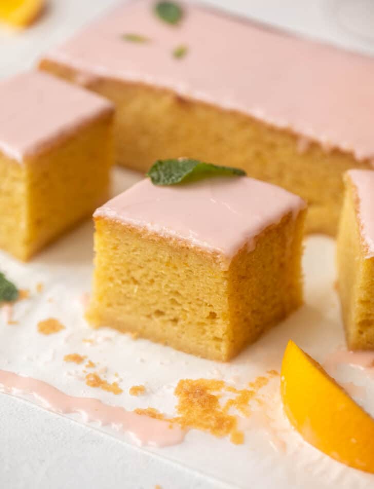 Aperol Spritz Snack Cake - Aperol Spritz Cake - How Sweet Eats | Kue ...